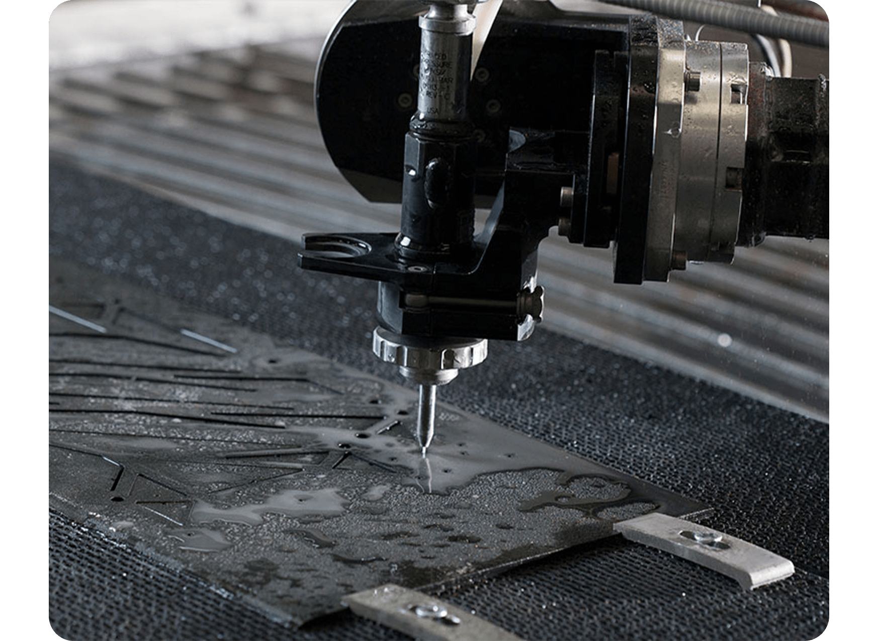 Dynamic Waterjet Cutting Head Flow Waterjet